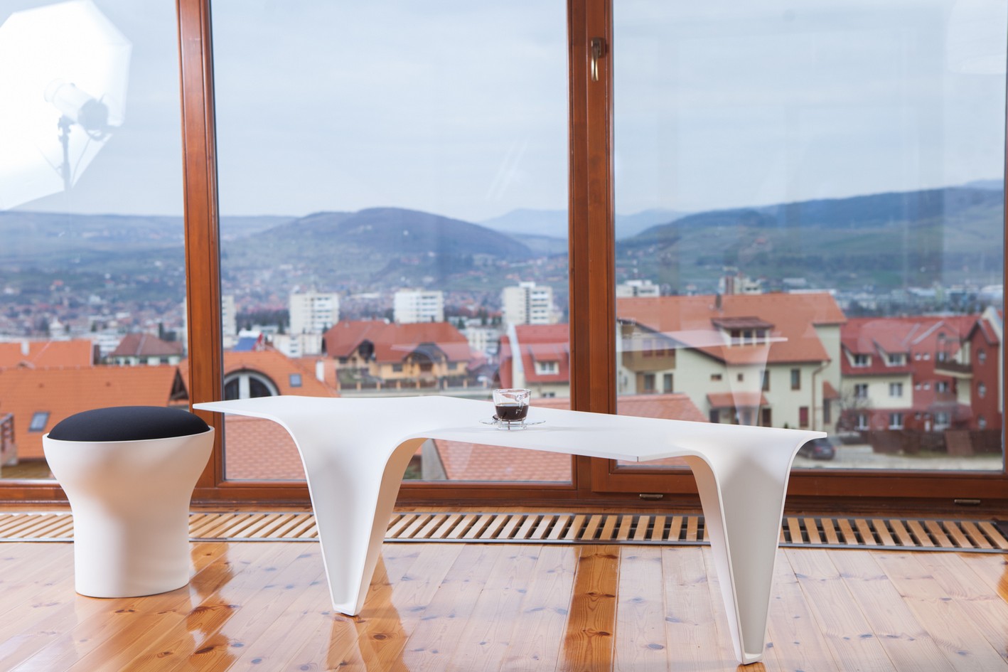 UFO Table – Fiber Composit